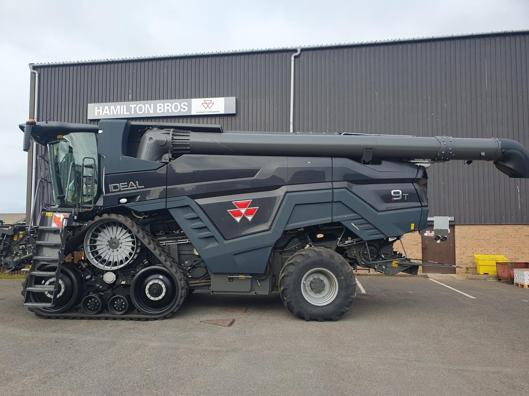 MF Ideal 9T Combine - Hamilton Ross Group