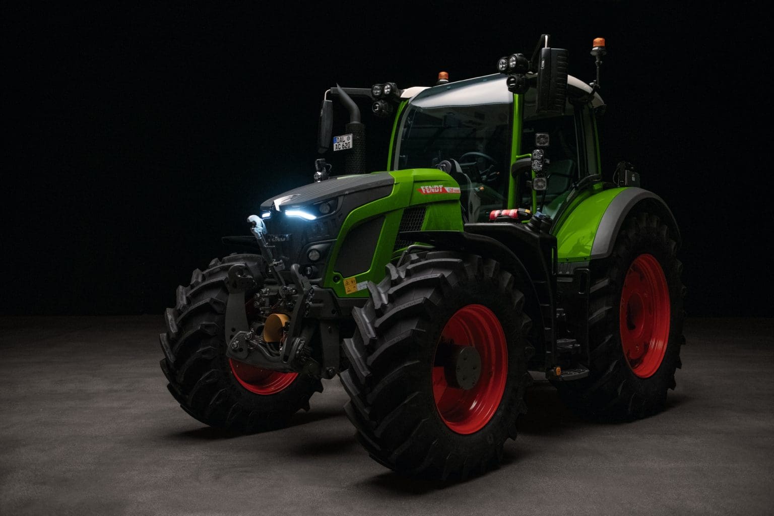 Naturally Superior. The All-New Fendt 600 Vario - Hamilton Ross Group