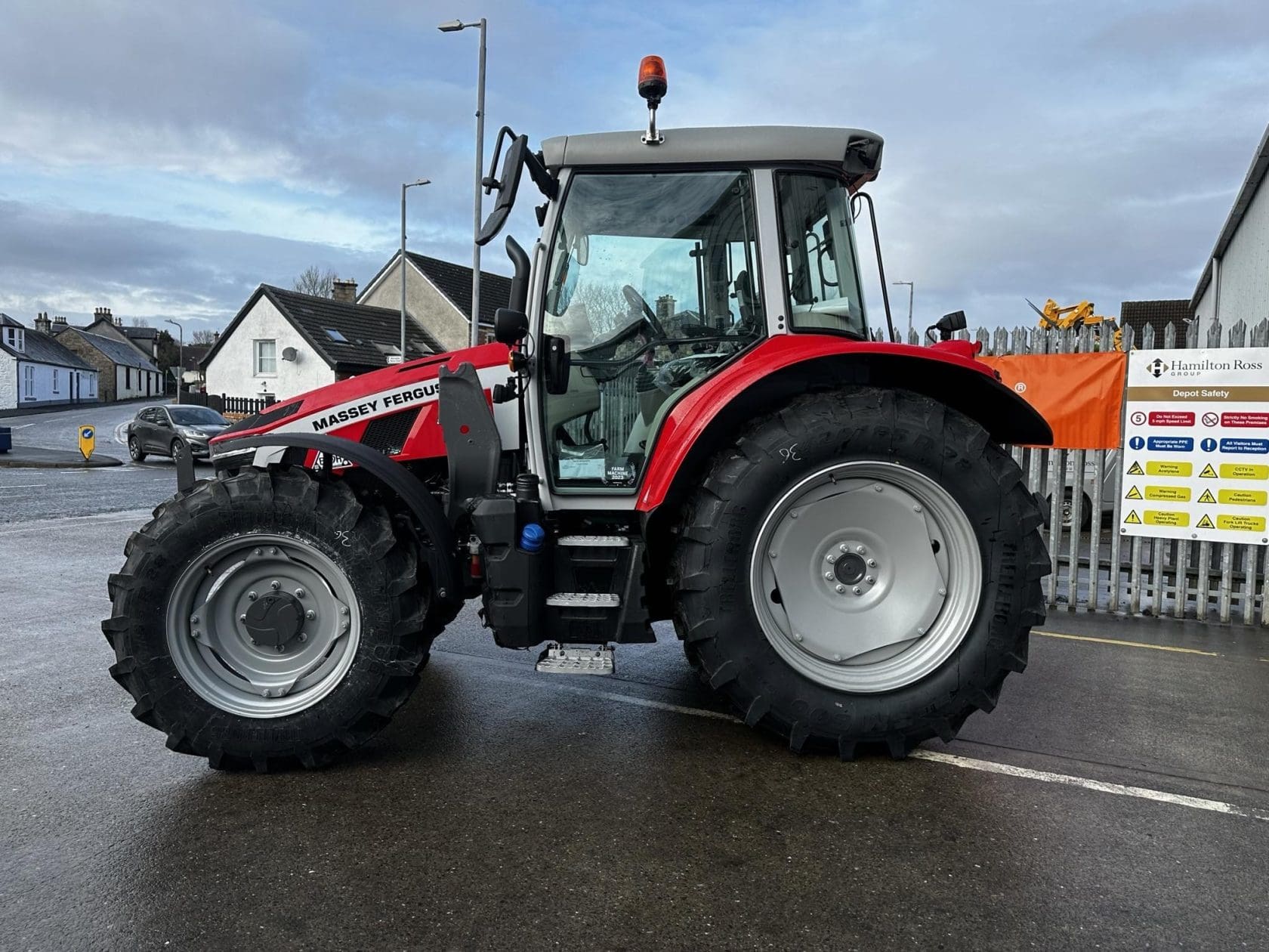 MF 5S-135 D4 - Hamilton Ross Group