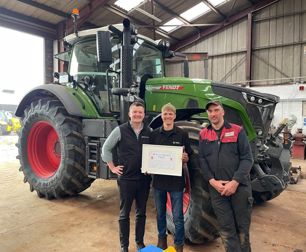 Bruce Pickard Awarded with the Alan Cameron Prize! - Hamilton Ross Group