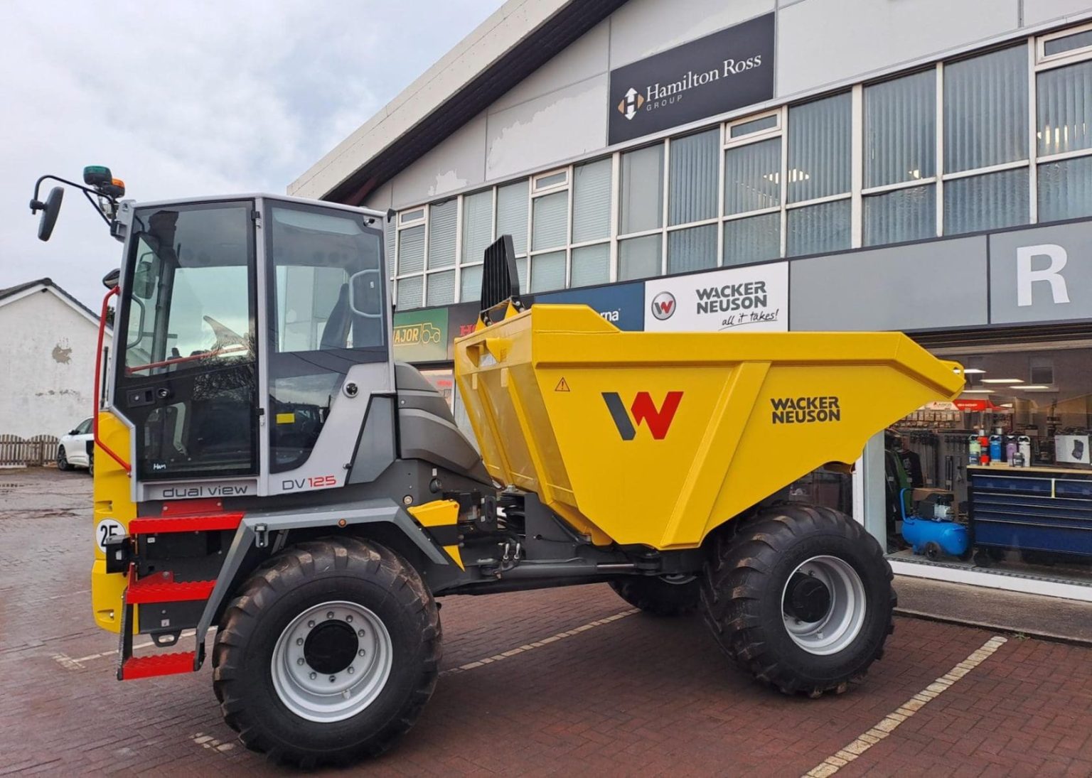 Wacker Neuson DV125 ST 12.5T Dumper DV - Hamilton Ross Group