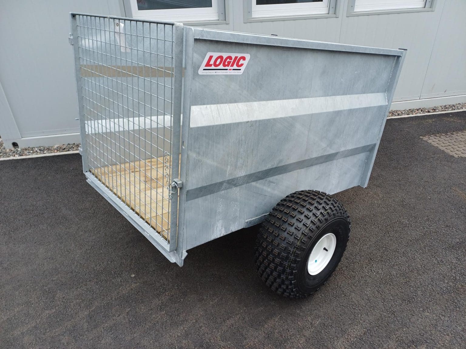 SST447E Livestock Trailer - Hamilton Ross Group